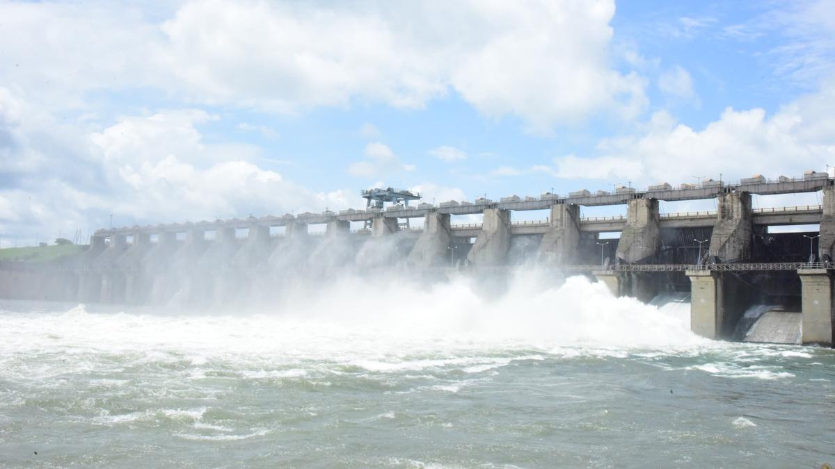 Two gates of Singur dam opened to release excess water - The Hindu