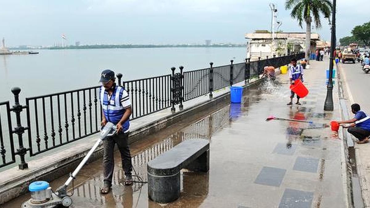 Sunday-Funday back on Tank Bund - The Hindu