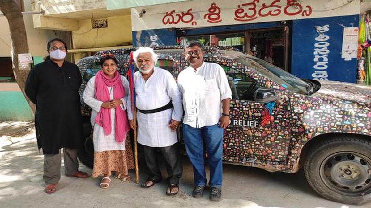 Road Ashram, a 25000km road trip in India to document the effects of ...