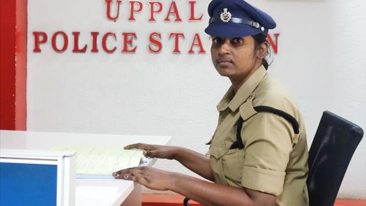 Tech that! Woman constable’s skills bring her recognition - The Hindu