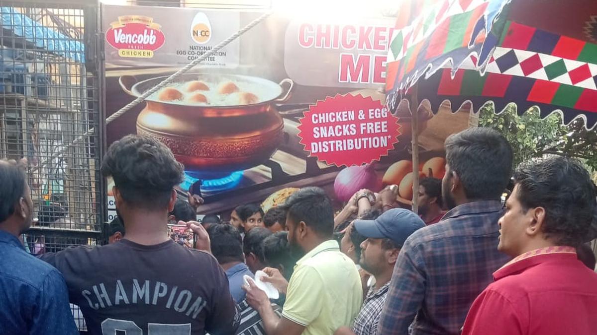 Egg, chicken snack mela held in six locations across Hyderabad - The Hindu