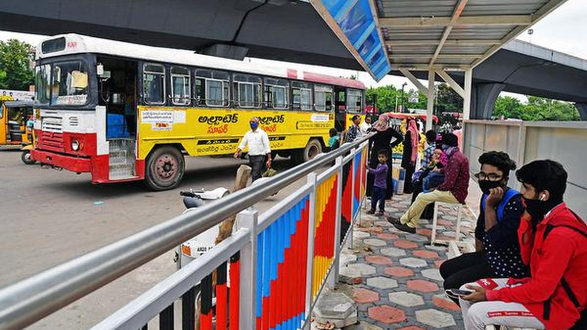 TSRTC to ply 565 special buses on immersion day - The Hindu