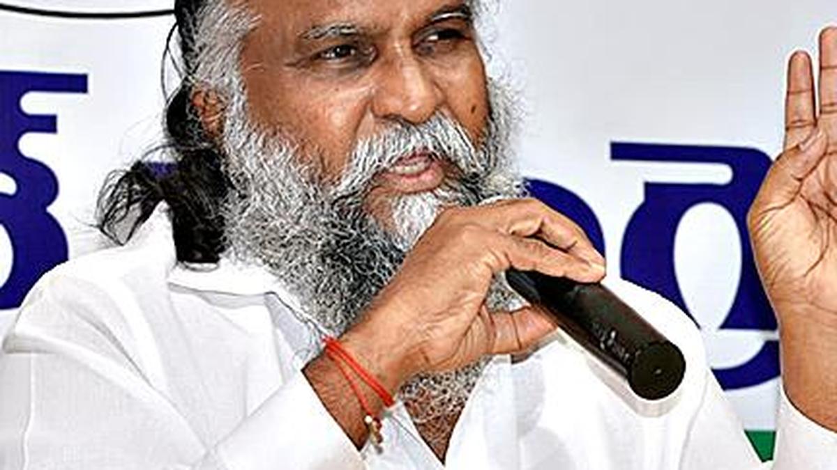 Congress to pull down ‘monstrous’ TRS-BJP alliance - The Hindu