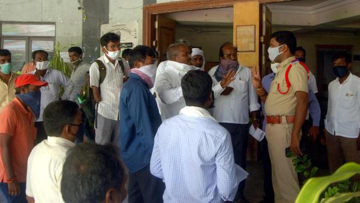 NIMZ comes back to haunt farmers - The Hindu