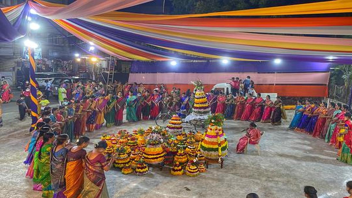 Go on a drive around Hyderabad this Dasara - The Hindu