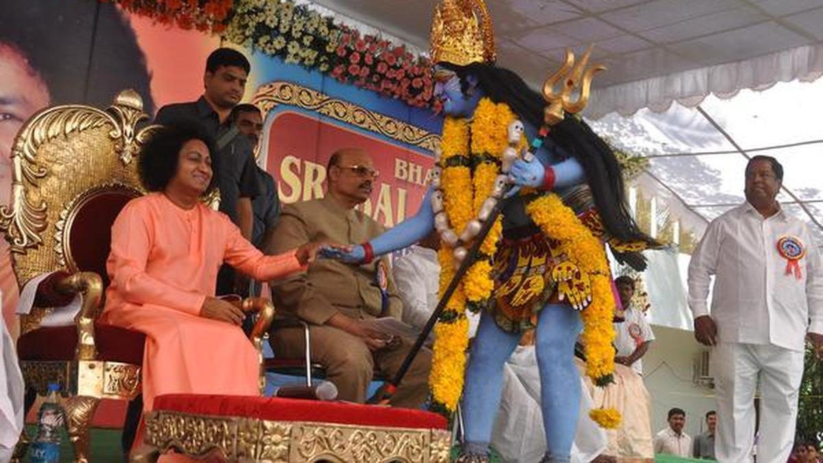 Bala Sai Baba passes away in Hyderabad - The Hindu