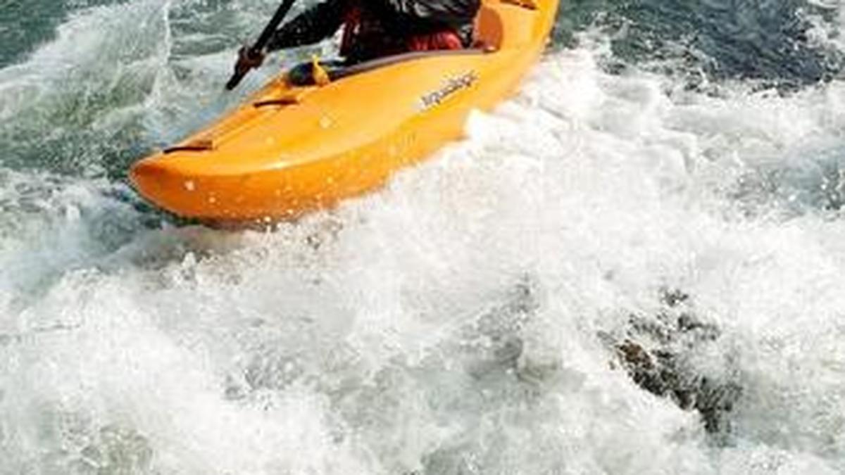 Muvattupuzha emerges as whitewater kayaking hub - The Hindu