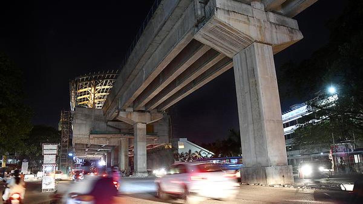 Maharaja’s College-Thykoodam metro corridor work on track - The Hindu
