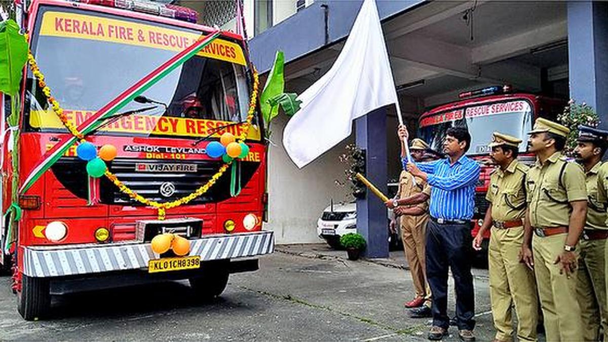 Modern fire engine launched - The Hindu