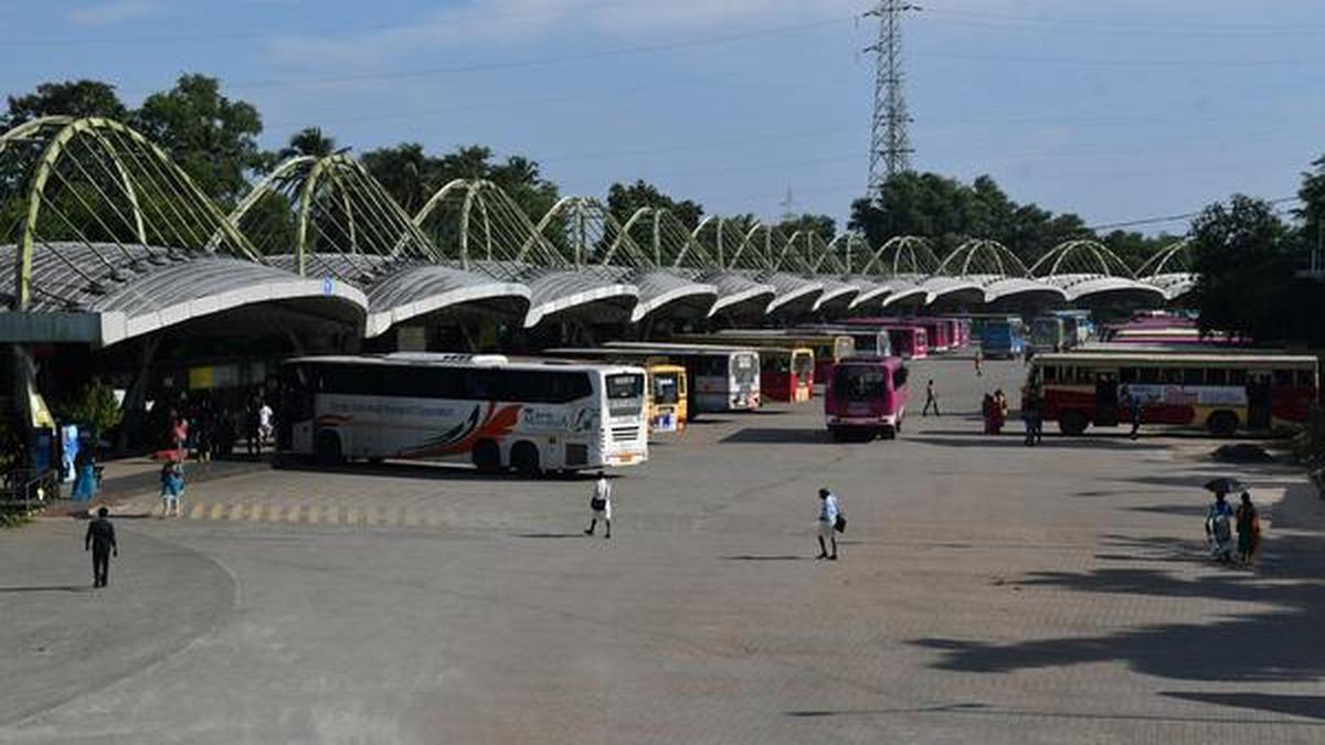 Vyttila mobility hub’s second phase work in doldrums - The Hindu