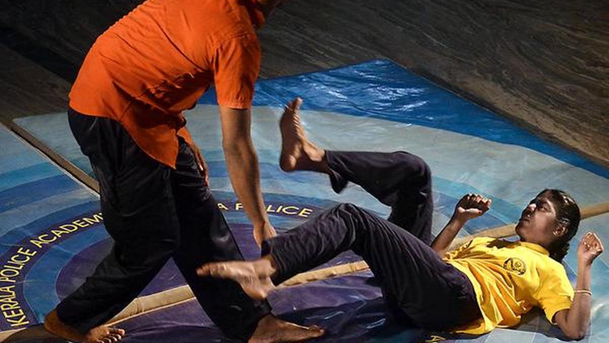 Police self-defence classes set to pack a punch - The Hindu