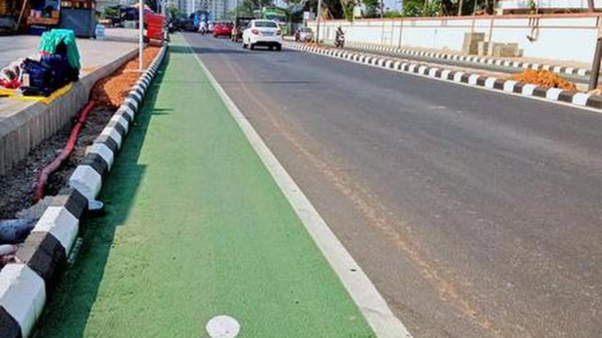 Cycle lane delineators on smart roads soon - The Hindu