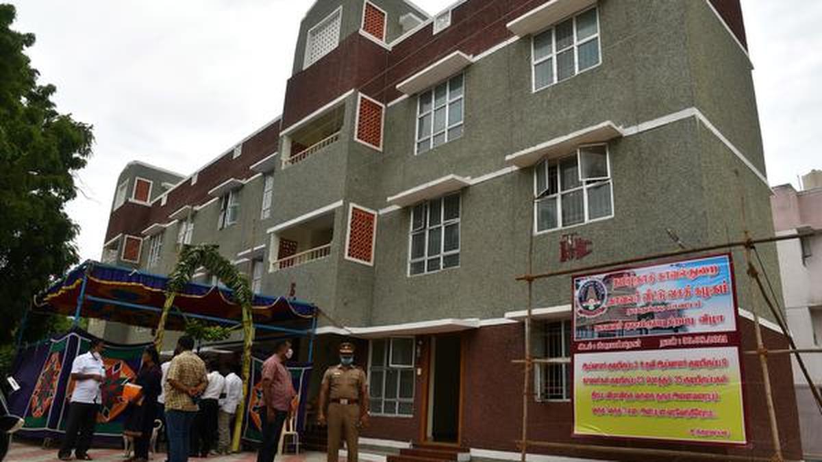 Police quarters inaugurated - The Hindu