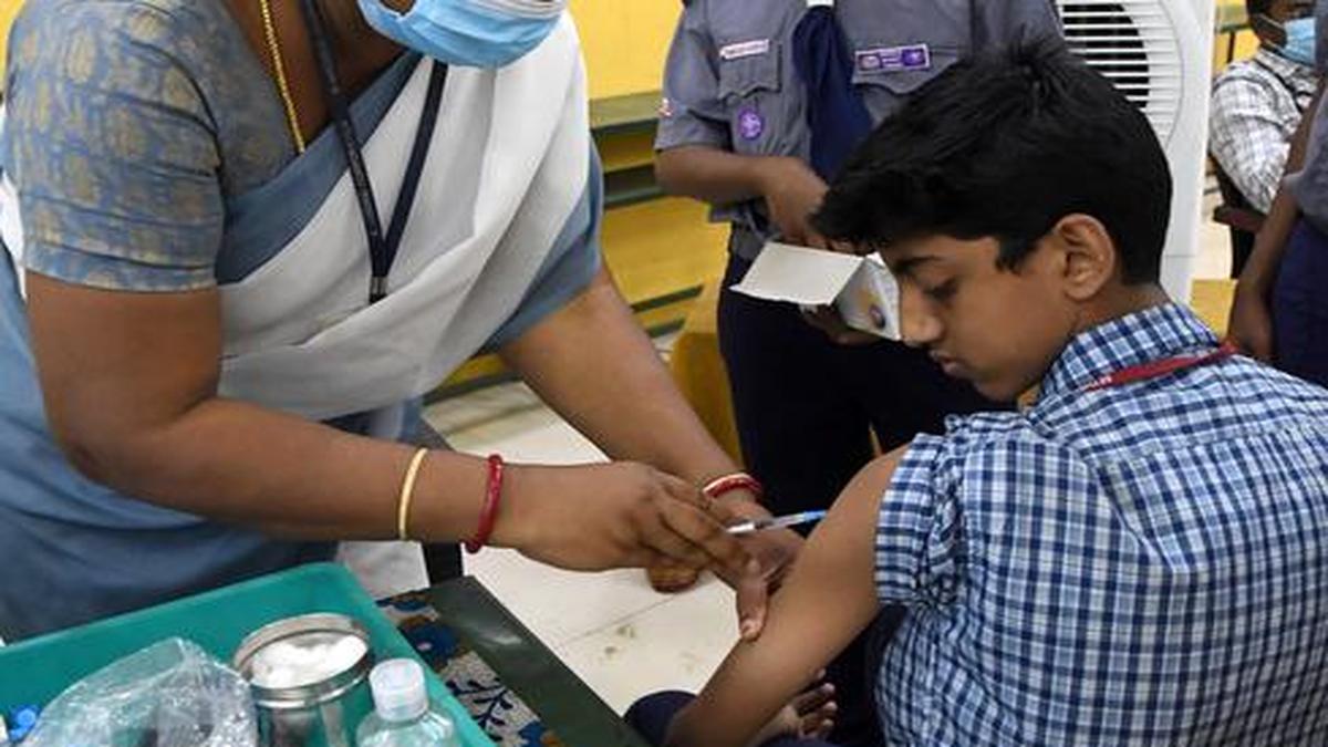 Vaccination for school students begins in Madurai - The Hindu