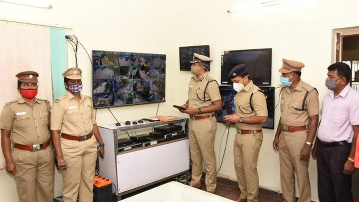 Coronavirus | CCTV cameras to help police detect people not wearing ...