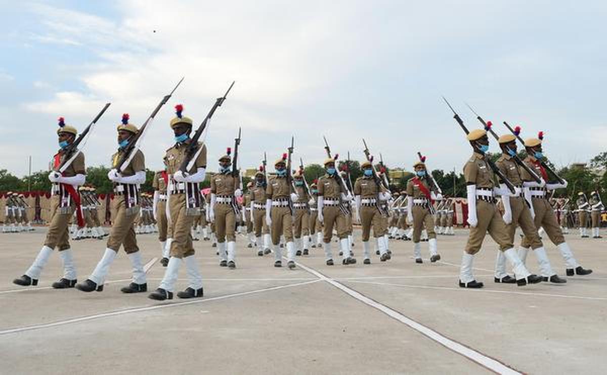 527 recruit constables pass out in Madurai - The Hindu
