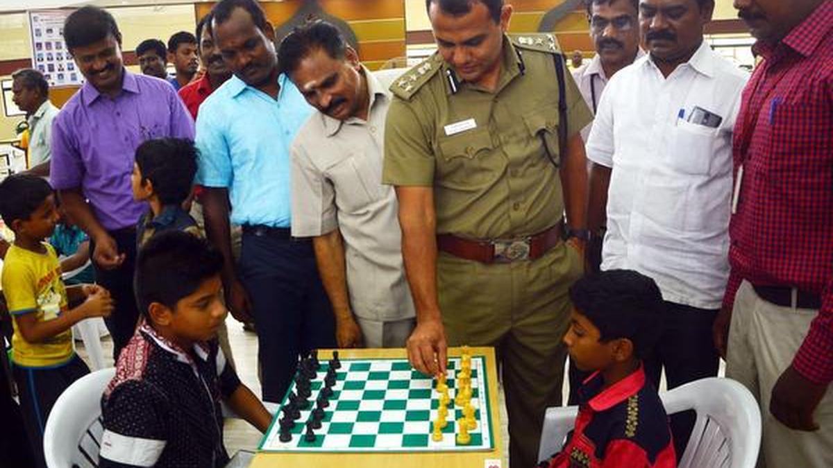 Two-day State-level chess championship begins - The Hindu