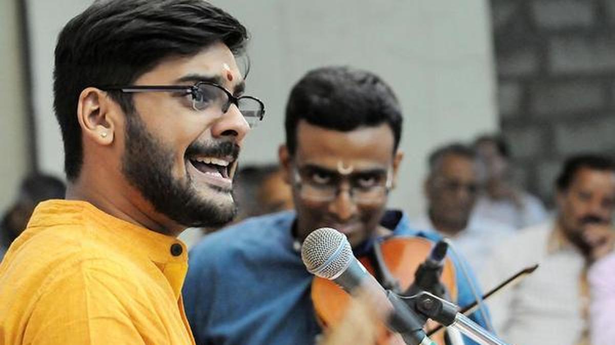 Mohanam at its extensive elaboration, exploration - The Hindu