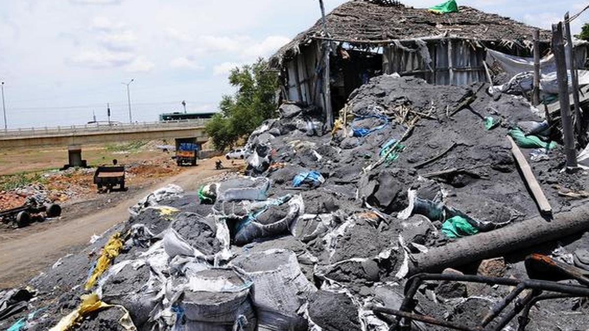 The air here is filled with aluminium dust - The Hindu