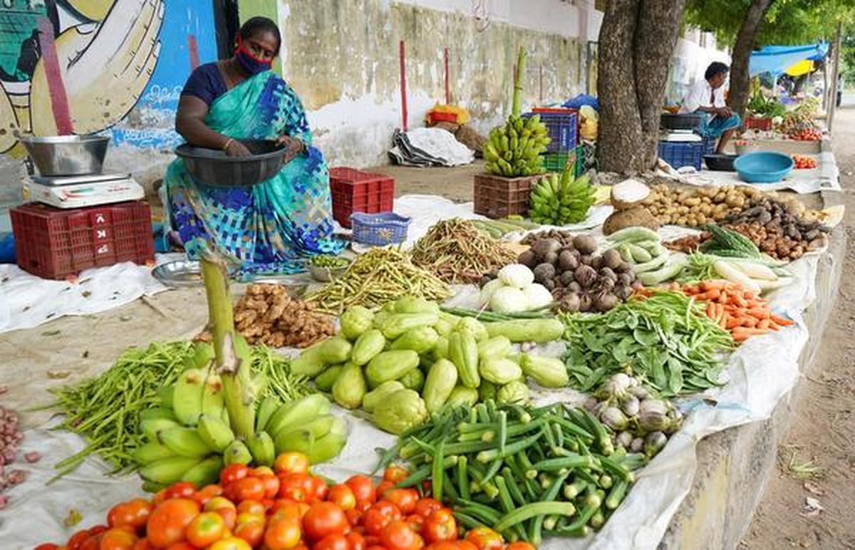 ‘It’s time to open weekly vegetable markets’ - The Hindu