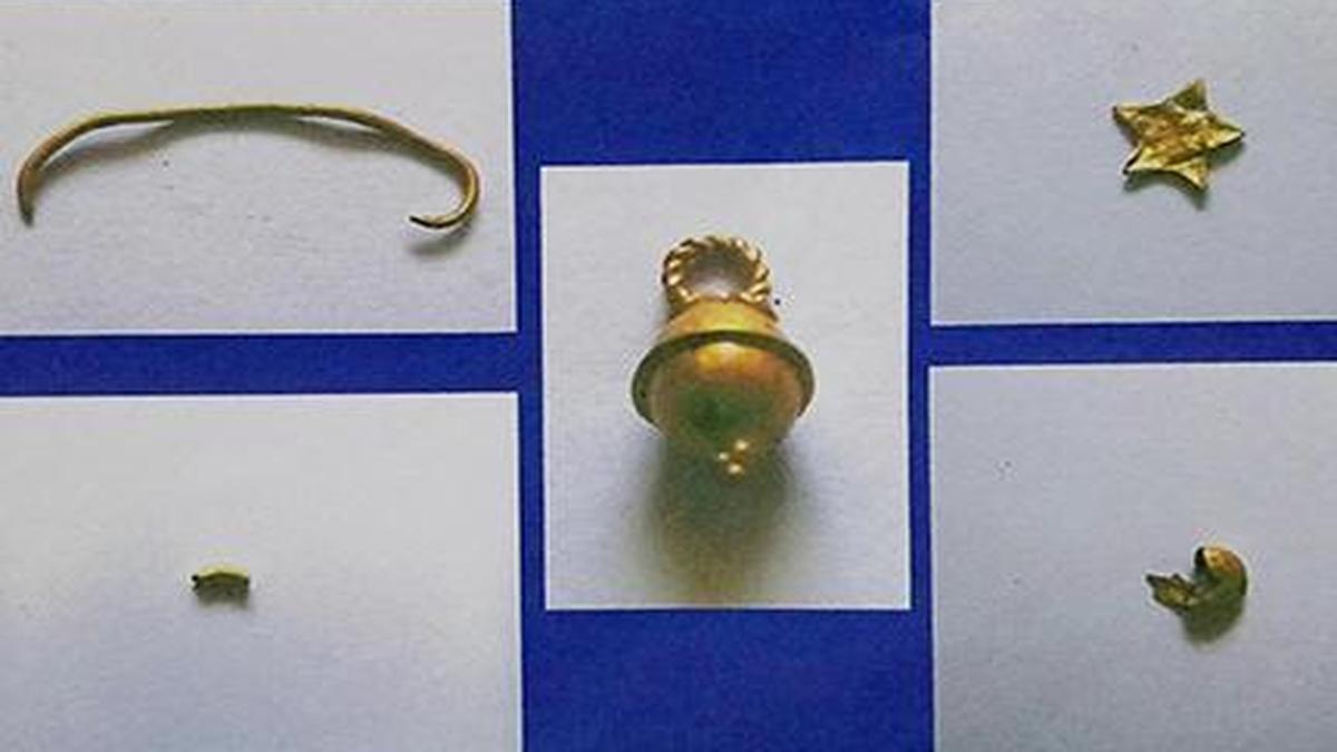 Gold found at Keezhadi - The Hindu