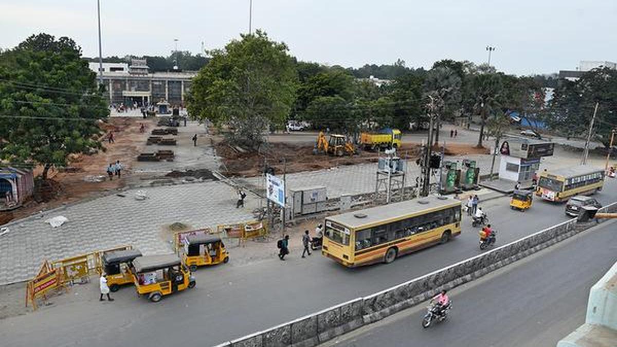 Madurai junction gets facelift - The Hindu