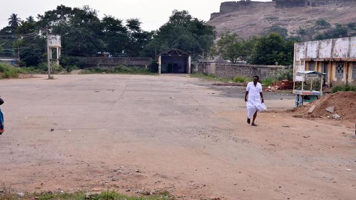 Dindigul to get a stand for omni buses - The Hindu