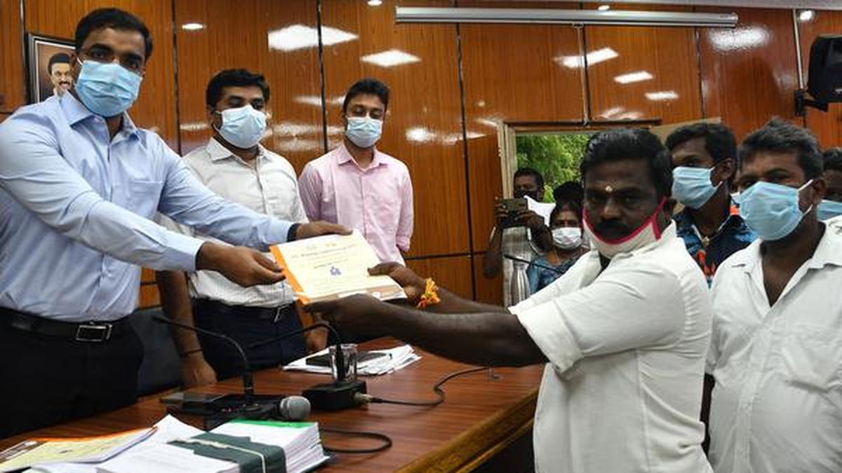 Rain preparedness: 6,000 volunteers to play catalyst role - The Hindu