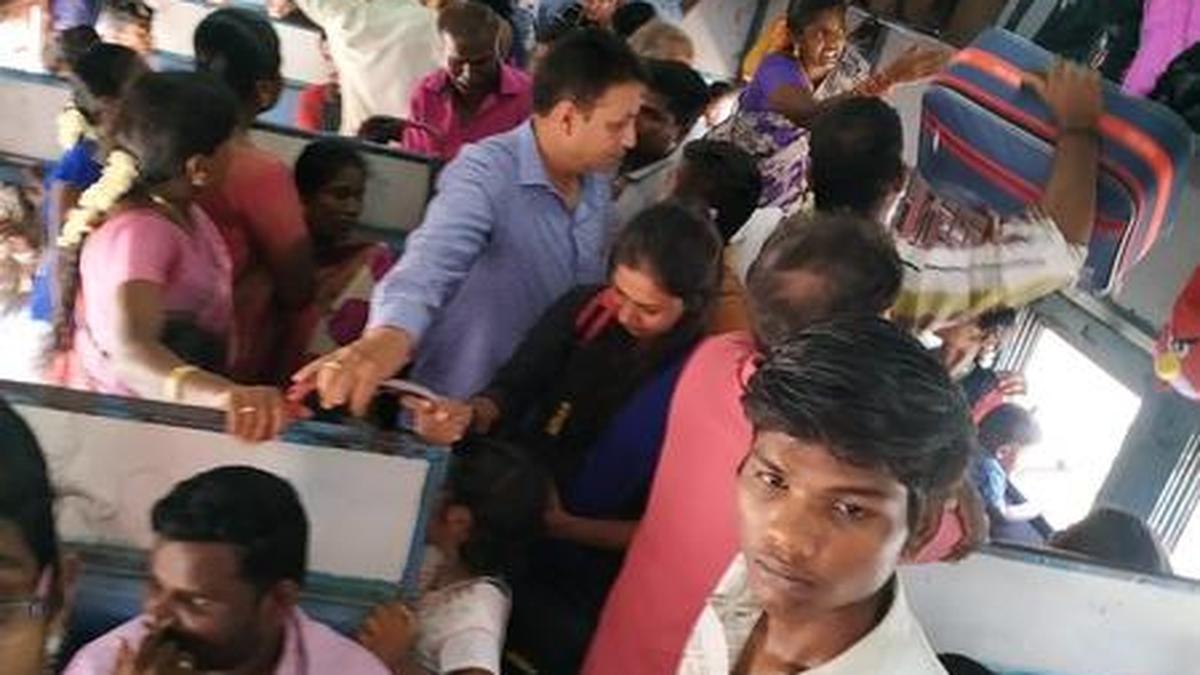 A free-for-all on Vaigai Express - The Hindu