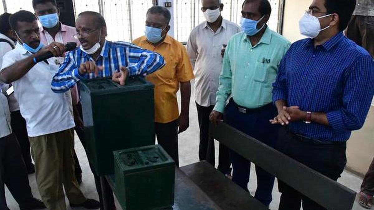 333 polling booths in Tirunelveli, 277 in Tenkasi vulnerable - The Hindu