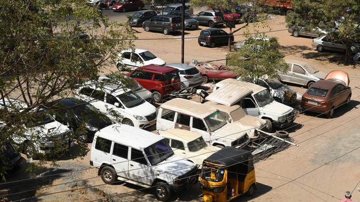 Prime land in Tallakulam serves little purpose - The Hindu