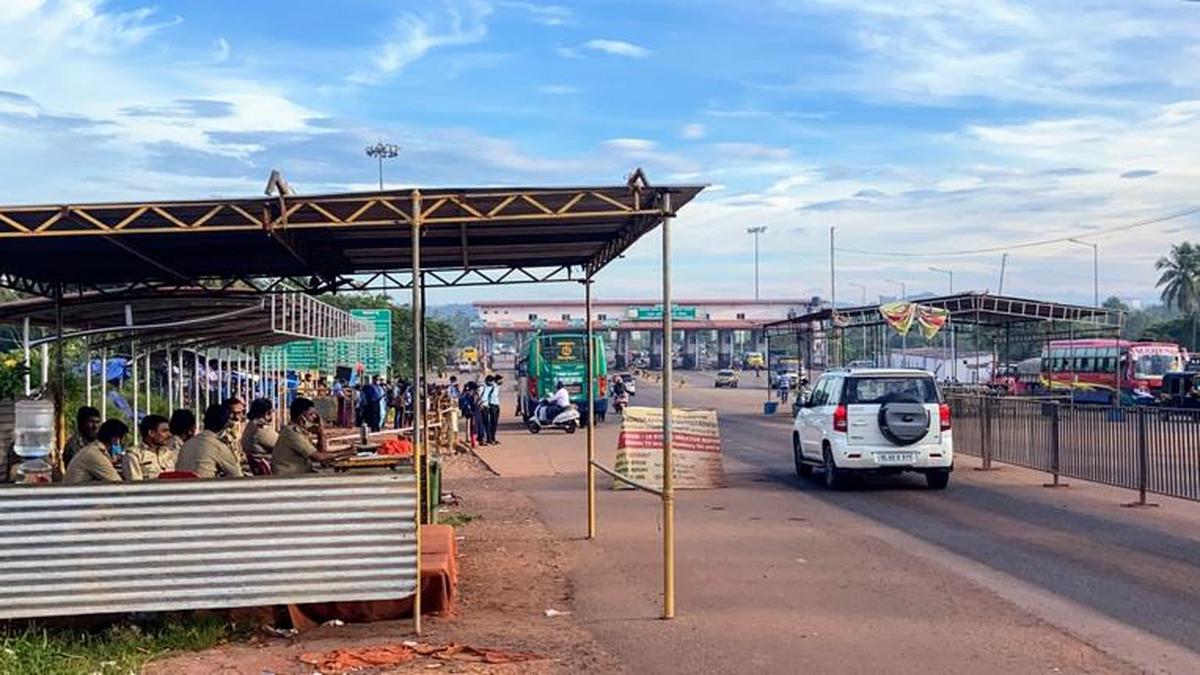 COVID-19: No one is checking RT-PCR certificate at Kerala-Karnataka ...