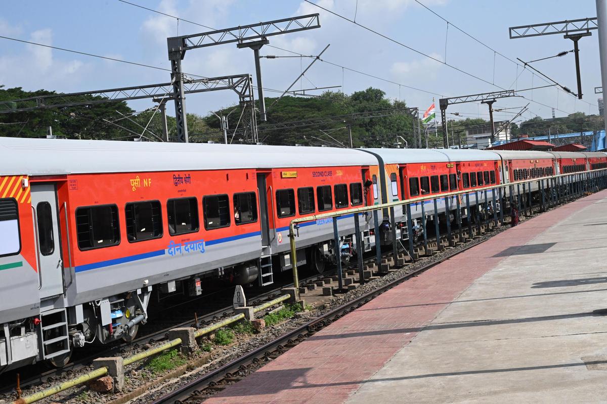SMVT Bengaluru-Murdeshwar Express gets LHB coaches - The Hindu