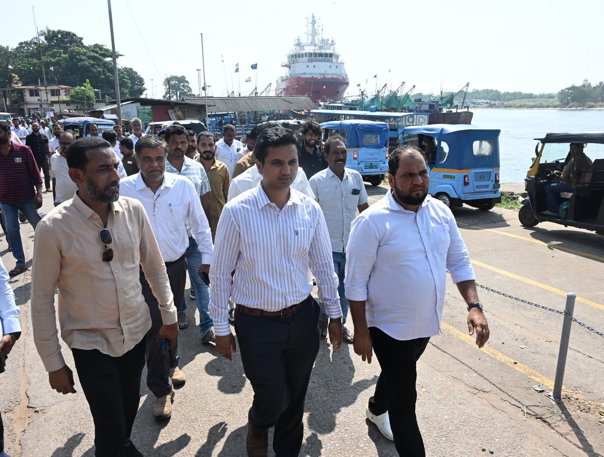‘Dedicated jetty for Lakshadweep is fine, but let it not affect the residents’ - The Hindu