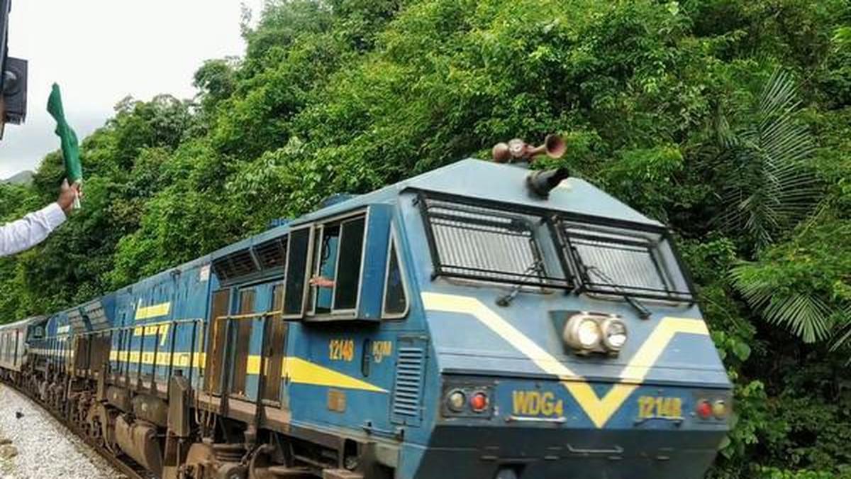 Yeshwantpur-Mangaluru-Karwar day train restored - The Hindu