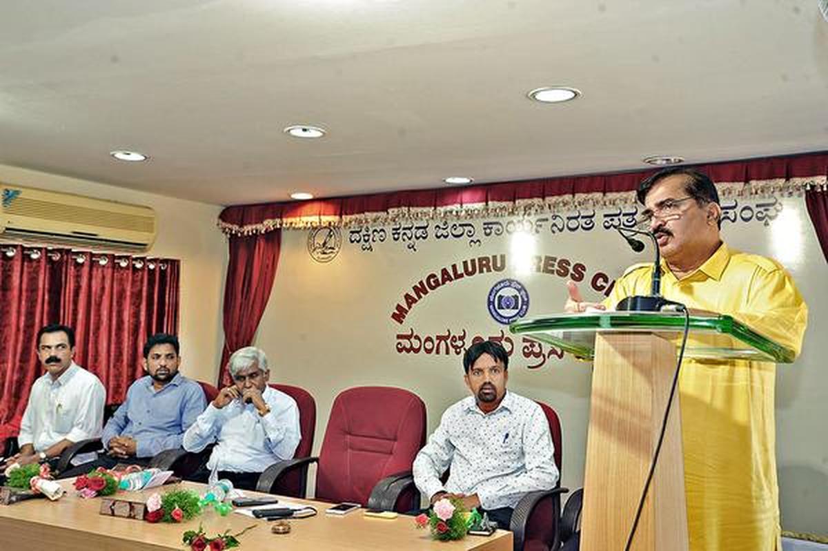 Media houses should continue to uphold values: Mohan Alva - The Hindu