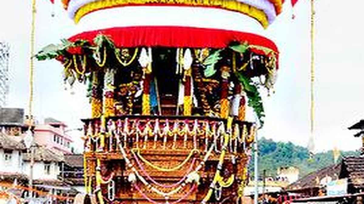 Only those with ticket for rathotsava allowed entry to Kukke temple ...