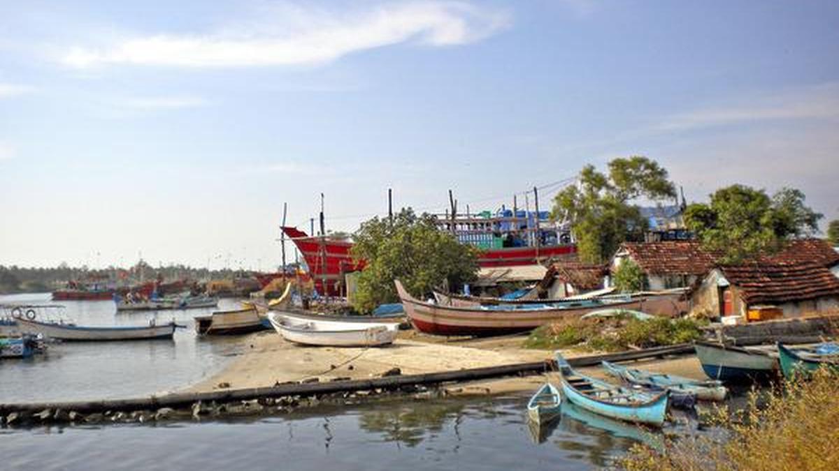 Decks cleared for fourth stage of Malpe fisheries harbour - The Hindu