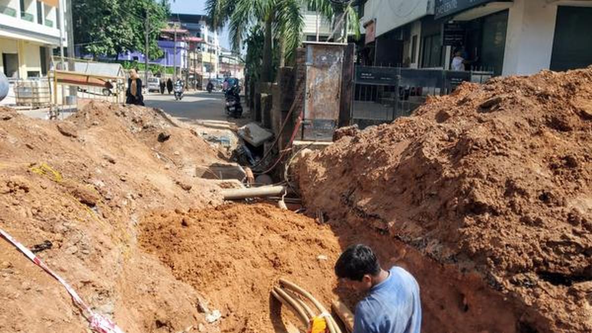 Police to issue show-cause notice to KUIDFC for endangering lives - The ...