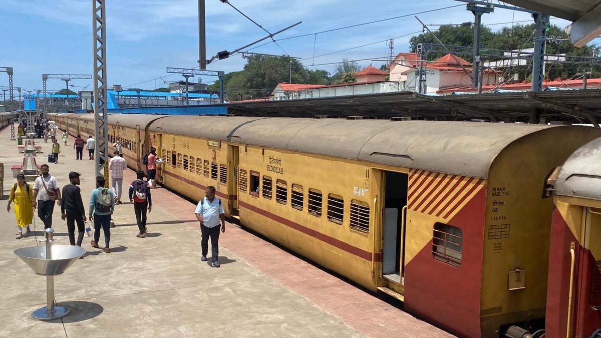 Coastal Karnataka’s pride, Mangaluru-Mumbai LTT Matsyagandha Express, to get LHB coaches in ...