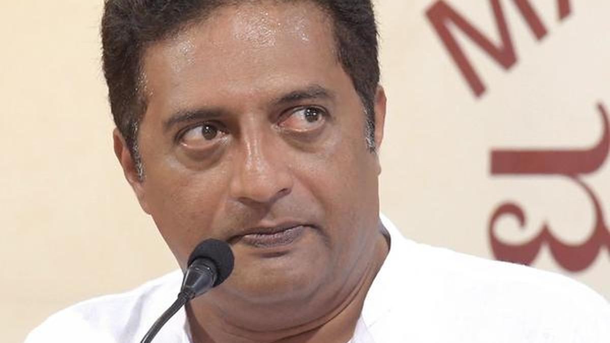 I will continue to question BJP on its communal stance: Prakash Raj ...