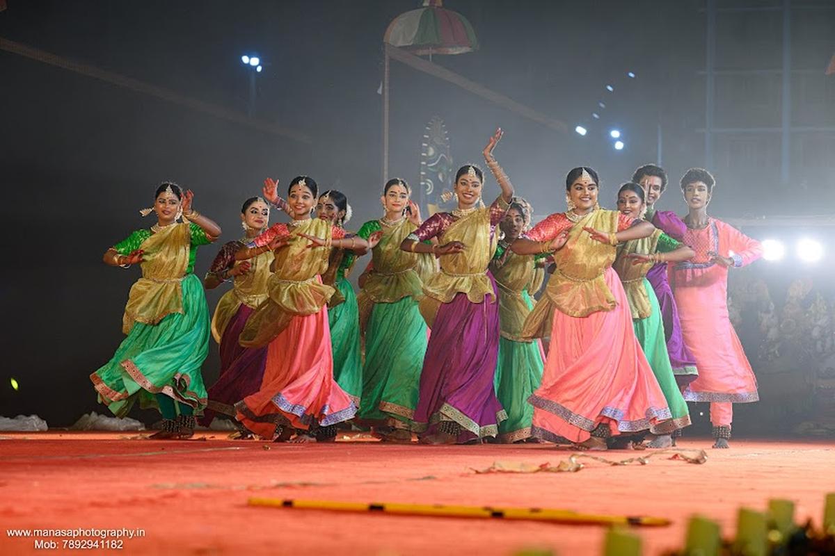 Thousands witness colourful Deepavali celebrations at Alva’s College ...