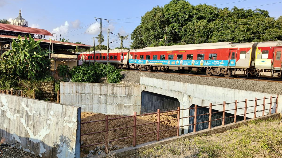 Rain abates, but work on approach roads for Mahakalipadpu twin RuB yet ...