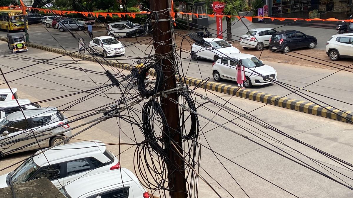 Cable operators and telecom companies told to arrange cables drawn ...