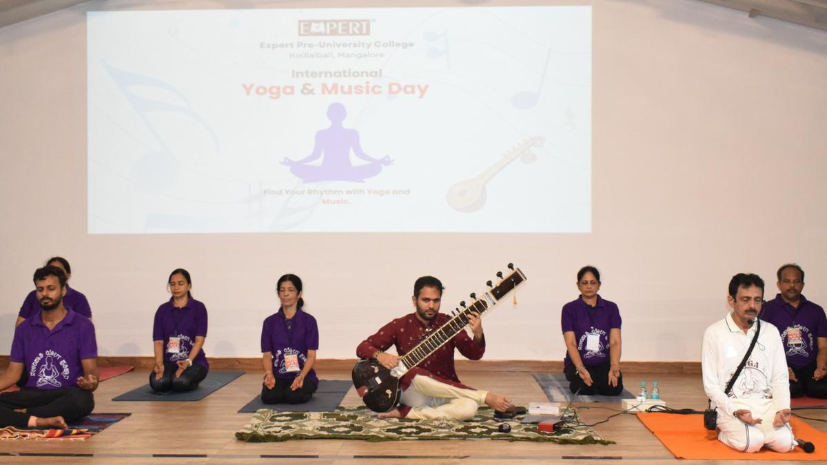 Sitar recital enhances Yoga demonstration at Expert PU College - The Hindu
