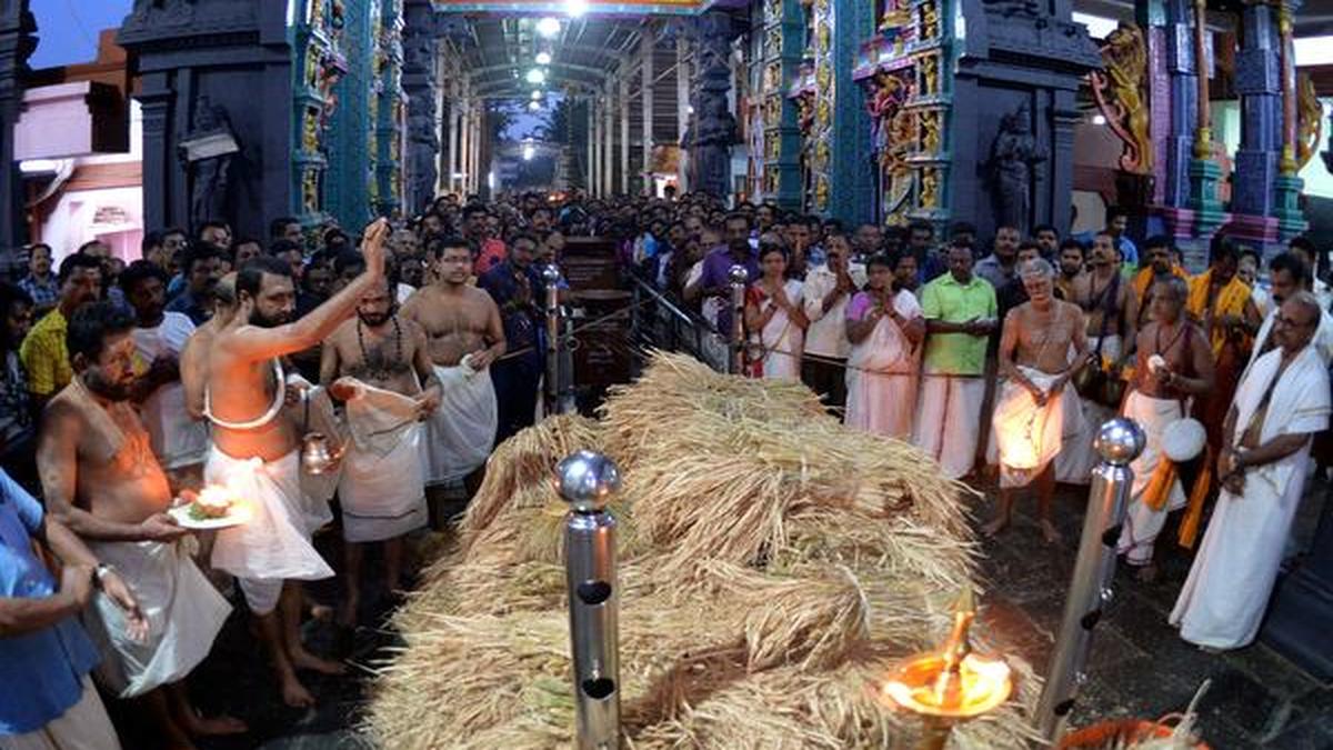 Niraputhari ritual held in temples - The Hindu