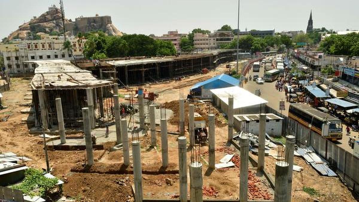 Civic body plans concrete paver blocks at Chathiram Bus Stand - The Hindu
