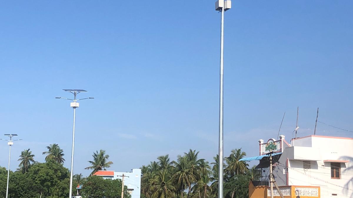 NHAI installs solar lights on Tiruchi-Karur, Tiruchi-Karaikudi Highways ...