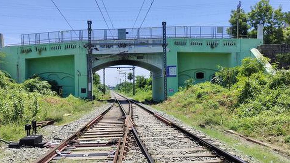 Railway Board gives in-principle approval for RoB - The Hindu