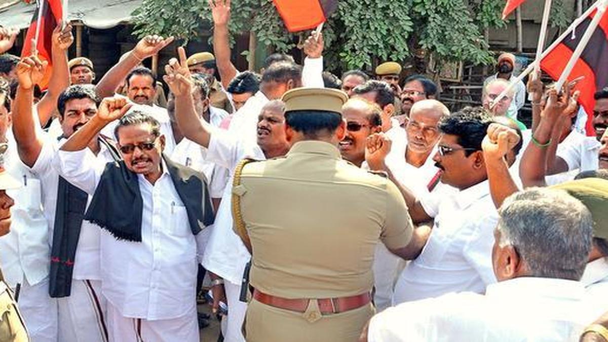 MDMK condemns attack on Vaiko - The Hindu